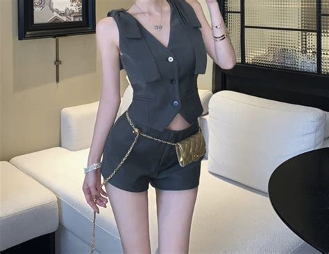 리본 어깨 조끼 숏 팬츠 투피스 셋업 리본 베스트 반바지 섹시 투피스 글램 투피스 클럽 파티룩 Bj 여캠 방송 홀복 이벤트