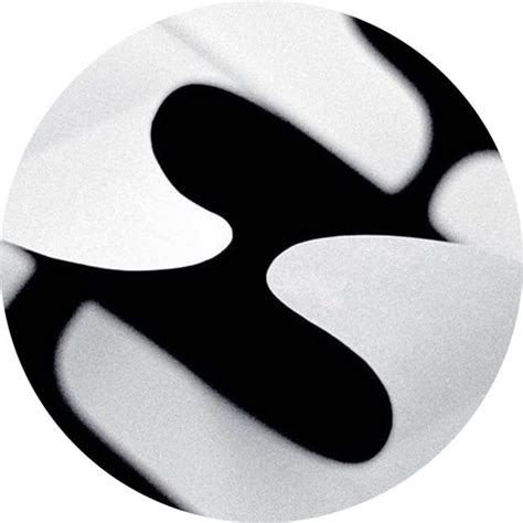 Oded Ezer Odedezer • Threads Say More