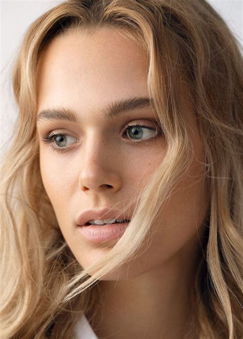 MARLOES STEVENS Los Angeles Model The Industry Model Management