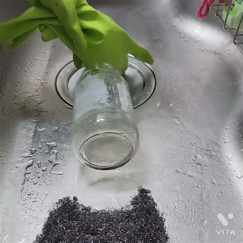 모기약 스프레이로 유리병 스티커 제거하기 깨끗~ Youtube