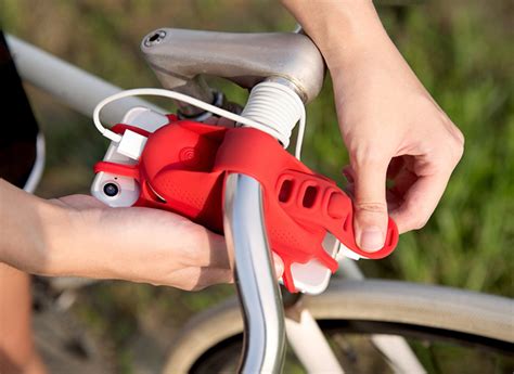 자전거 타면서 휴대폰을 충전한다 바이크조선