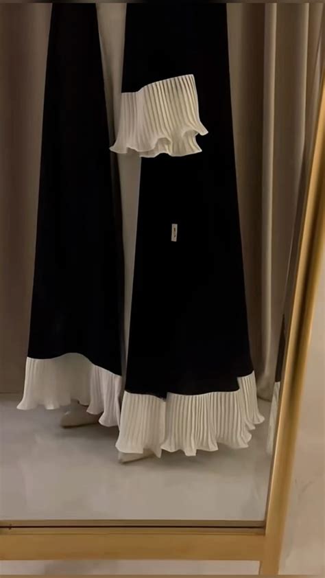 Pin By يي On 1 Modest Dresses Fashion Abaya Fashion Abaya Designs