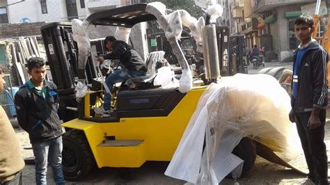 55 Ton Forklifts Rental Service Lift Height 3000 Mm Minimum Rental