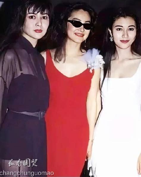 林青霞关之琳李嘉欣29年前合影曝光三女神同框靓丽养眼难分伯仲