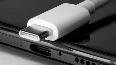Everything You Need To Know About USB 4 Lifehacker
