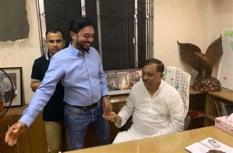 সাবেক স্বামীর বিরুদ্ধে অভিযোগ নিয়ে সংবাদ সম্মেলনে অভিনেত্রী রোমানা