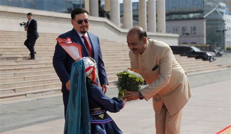 Айлчлал БНЭУ ын парламентын доод танхимын дарга Ом Бирлаг угтлаа