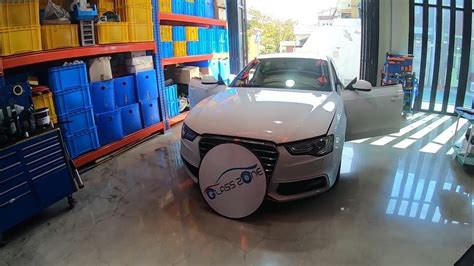 아우디 A5 운전중 돌빵으로 깨진 전면유리교체 수리완료 영상입니다 출고전 앞유리면의 자동열처리 경화건조를 진행하여 유리처짐등을 방지하고 바로 차량의 주행이 가능하도록