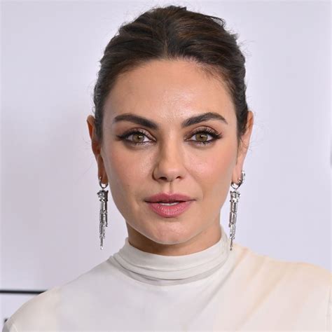 Ear Ring Mila Kunis Mila Kunis Designs One Of The Most Creative Push