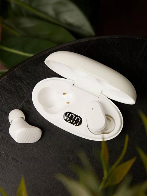 Беспроводные наушники Accesstyle Citrus Белые купить по выгодной цене в интернет магазине МТС