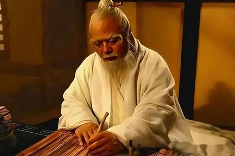 为何世人都怀疑王莽是“穿越者”？你看看他的妻子，穿的是什么？ 知乎