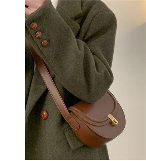 에이어패럴 주문폭주 버클 장식 크로스백 미니 토트 호보백 반달 숄더 핸드폰 하객 데이트 룩 가방 Gb014