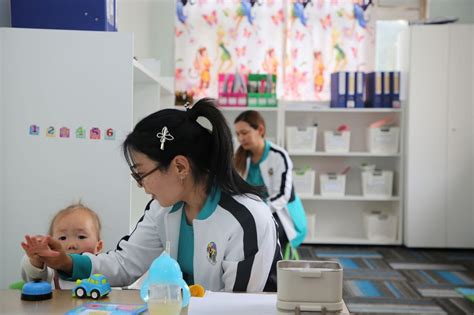 Хөгжлийн бэрхшээлтэй хүүхдүүдийг нийгмийн амьдралд оролцоход нь дэмжлэг үзүүлэх төвүүд ажиллаж байна