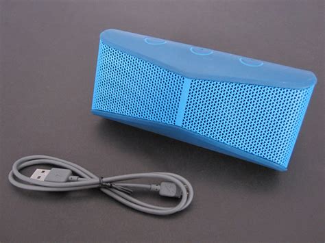 Review Logitech X300 Mobile Wireless Stereo Speaker