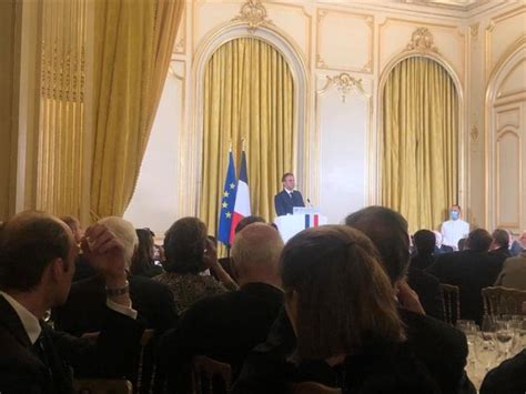 Au Dîner Du Cercle Charles Gide Emmanuel Macron à Lécoute De La