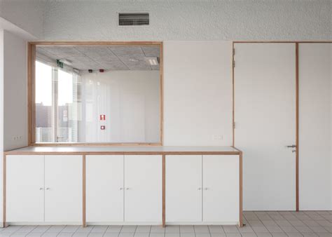 Green Bricks Lend Woven Texture To School By Areal Architecten Primary
