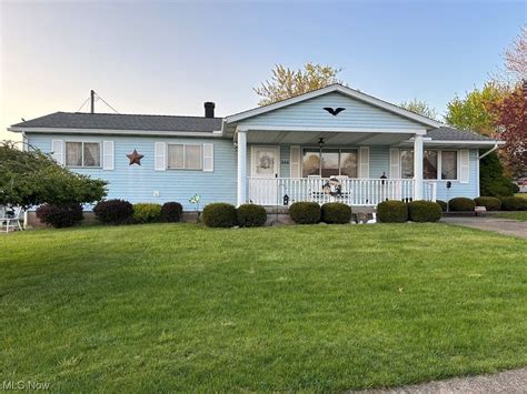 344 Lawrence Dr Sw Carrollton Oh 44615 See Est Value Schools And More