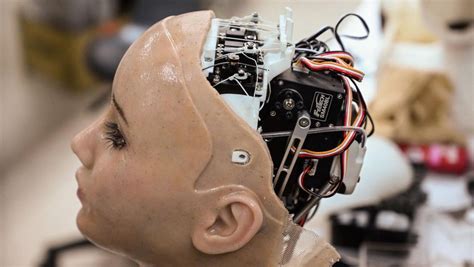 Potret Robot Canggih Sophia Bakal Di Produksi Massal