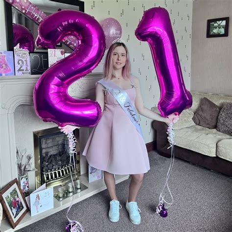 Caitlin Xocaitlinxo2004 • Threads Say More