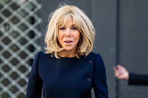 Brigitte Macron Lannonce Grandiose Des Trogneux Public
