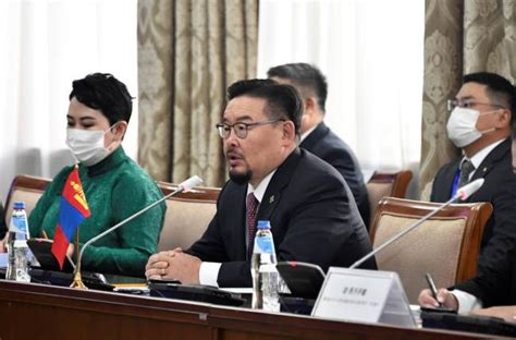 БНХАУ ын БХАТИХ ын Байнгын хорооны дарга Ли Жаньшү Монгол Улсын Их Хурлын дарга Г Занданшатар