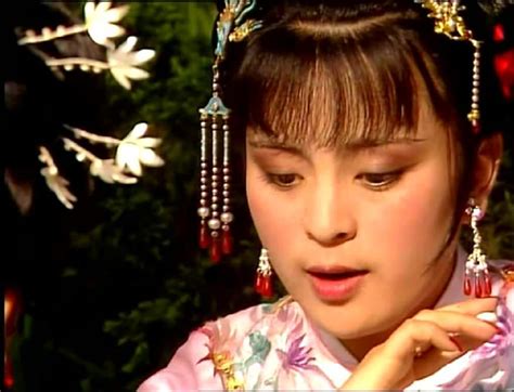 《红楼梦》里贾探春的结局，是流放还是远嫁？百科ta说