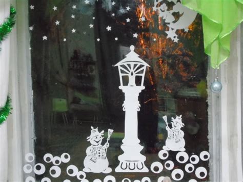 Оформление окон к Новому году 4 фото Публикация 386813 Воспитателям детских садов школьным