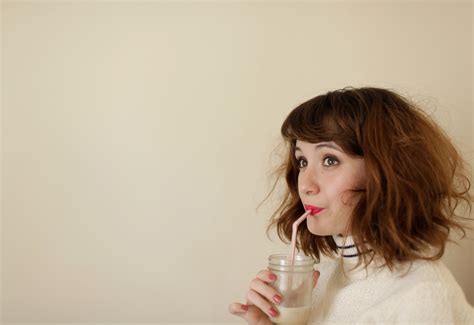 SNL Alum Noël Wells Breaks Out in Master of None