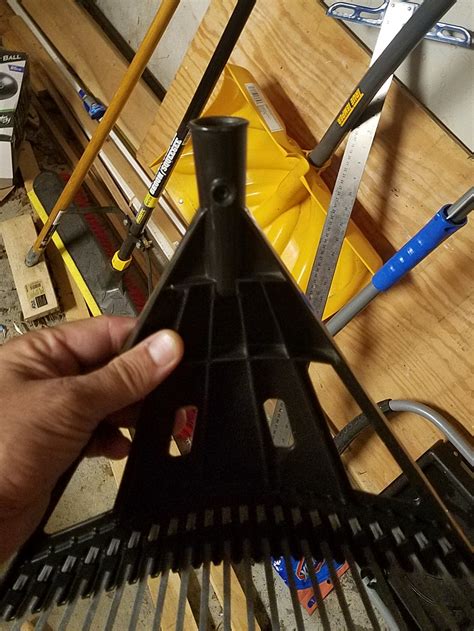 Javascript Is There A Way To Reorder An Array By Comparing 2