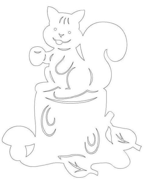 Осінні витинанки Білочка шаблони малюнки Осенние поделки Шаблоны трафаретов Бесплатные