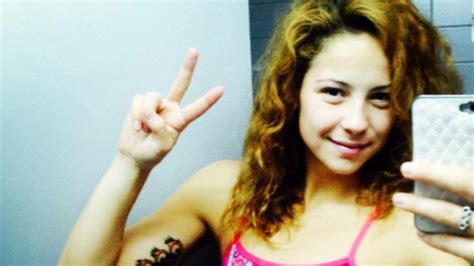 Екатерина Аврамова се сгоди снимка