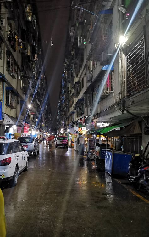 မုဒိတာ အိမ်ယာ ၂ တွင်နေထိုင်ကြသူများ Facebook