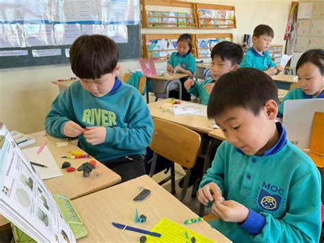 ХӨГЖҮҮЛЭХ ХИЧЭЭЛ 2р ангийн Монгол Оюу сургууль Facebook