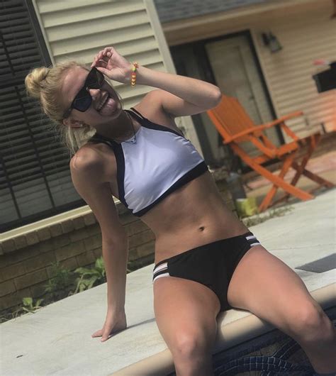 Cayla Crowder Bikini Diegom2078