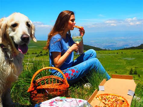 Царица пица Woman Bg