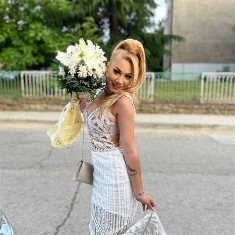 Жулиета Димитрова Училище ПГМЕТ Юрий Гагарин Град Петрич Лайфdirbg