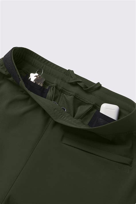 Be Hard Adapt Training Short 5 Inch Barbell Apparel