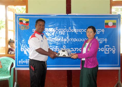 အ လ က ခွဲ တာဆိုင်းတွင် ကျောင်းသား၊ ကျောင်းသူများကို လူငယ်ရေးရာဟောပြော