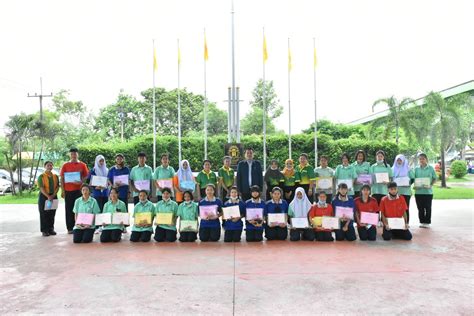 ผู้อำนวยการพิษณุ โรงเรียนเทพศิรินทร์คลองสิบสาม ปทุมธานี