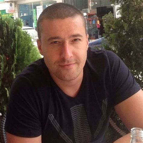 Ексченге оглави новата любима служба на Калин Каменов