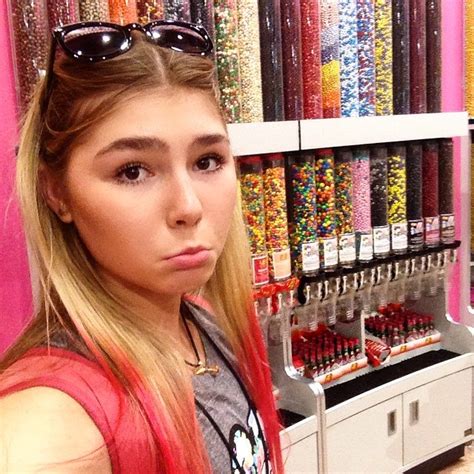 Selfie é Com Ela Novinha Russa Que Deixa Fortões No Chinelo Mostra