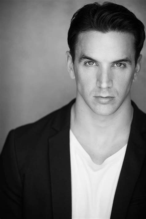 Даррел Гріггс смотреть фильмы и сериалы онлайн