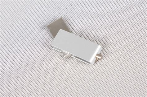 Premium Photo Usb Flash Memory Stick Key With A Silver Lid On White Background