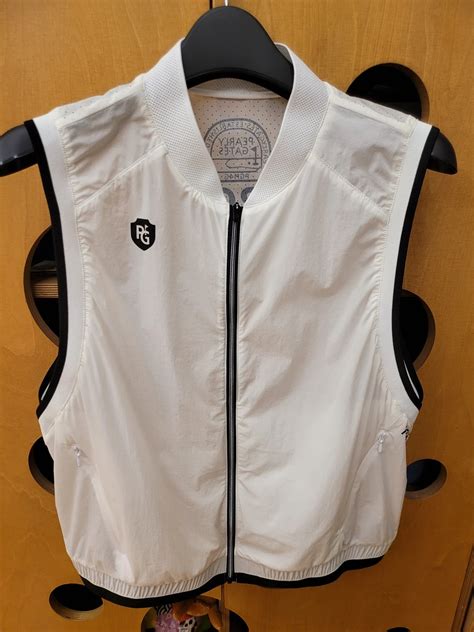 파리게이츠여성 조끼 당근 중고거래