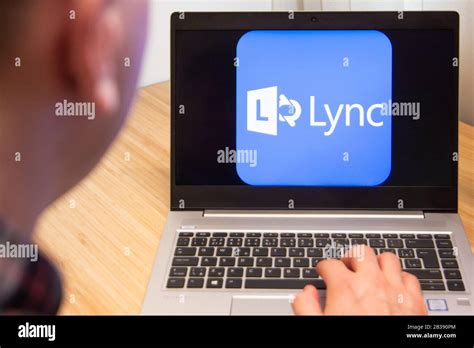 Microsoft Lync Hi Res Stock Photography And Images Alamy