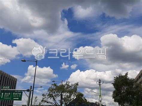 자연 날씨 Nature 하늘 구름 사진이미지일러스트캘리그라피 오렌지크리퍼작가