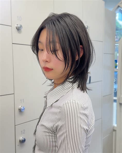 홍대미용실 양리헤어 고유쌤 탈색투톤염색슬릭펌단발레이어드 Hairgoyou 하트형 얼굴인 분들이 경우 상대적으로 좌우여백이 넓어 보여 얼굴을 슬림하게