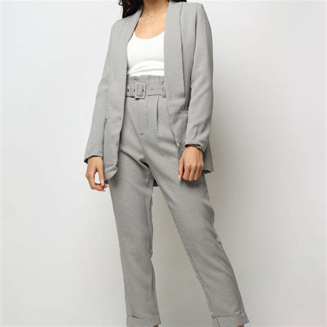 بليزر رسمي بياقة وجيوب نسائي أسود، بني اطلب الآن فاشن Fashionsa