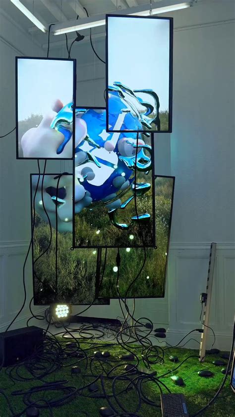 Event에 있는 Sammy님의 핀 정원 컨셉 유치원 미술 전시 세트 디자인