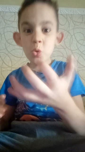 нет времени объяснять суй ананас в жопу Youtube